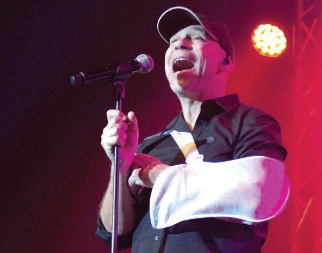 ESRAmagazine - Entertainer Rami Wows Audience