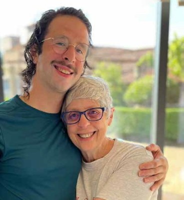 ESRAmagazine - "Mom, Dad, I have something to tell you...."