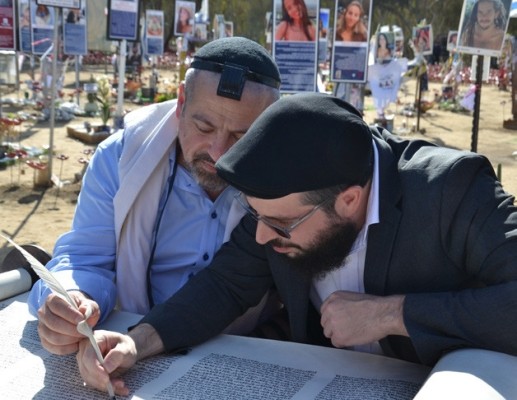 ESRAmagazine - Survived the Shoah, Repaired at Nova and onto New Life in Ashdod